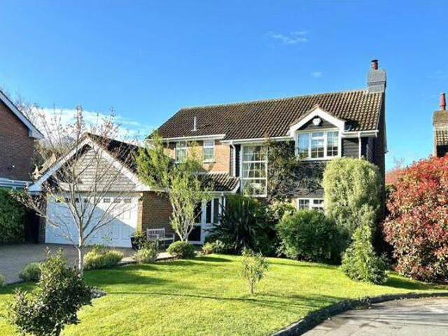 4 Bedroom Detached House For Sale In Eastbourne, East Sussex