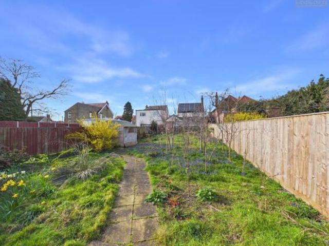 4 bedroom detached house for sale in Eastfield Road, Peterborough, PE1