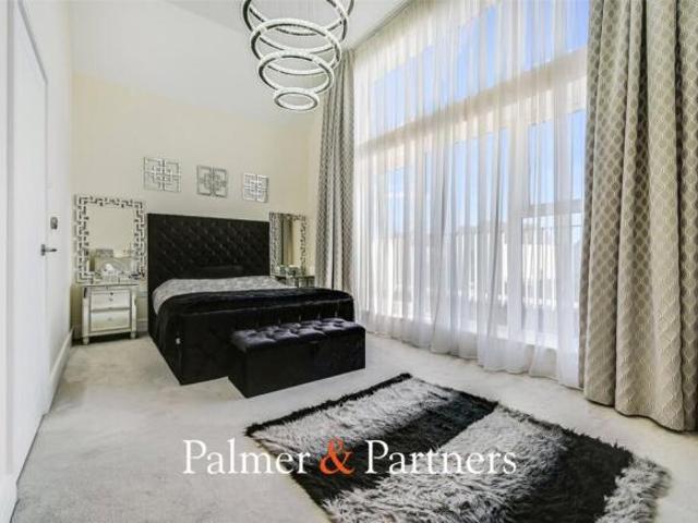 4 bedroom detached house for sale in Edward Harvey Link, Chelmsford Garden, Chelmsford, Essex, CM1