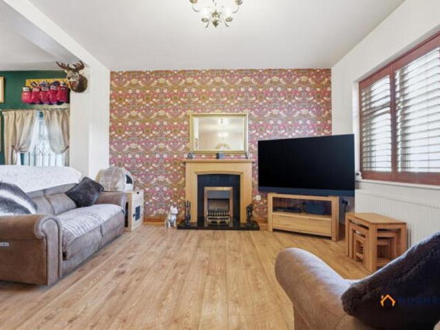 4 bedroom detached house for sale in Edwin House, Burgoyne Road, Walkley, Sheffield, S6