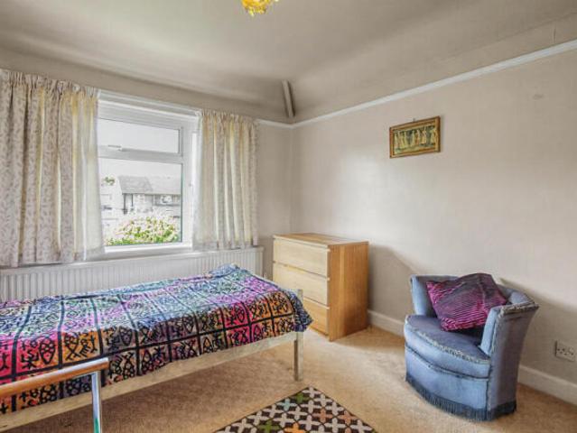 4 bedroom detached house for sale in Eden Drive, Headington, OX3