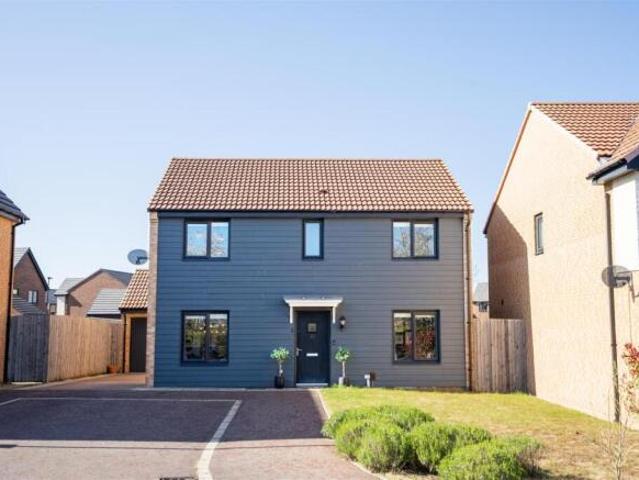 4 bedroom detached house for sale in Eden Park Court, Kenton Bank Foot, NE13