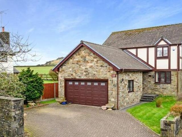 4 Bedroom Detached House For Sale In Edenfield
