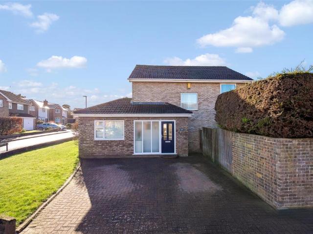 4 bedroom detached house for sale in Edenhurst Drive, Formby, Liverpool, L37