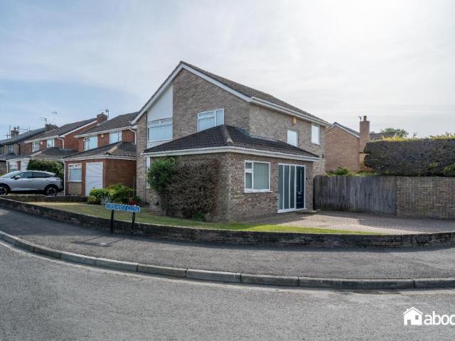 4 bedroom detached house for sale in Edenhurst Drive, Formby, Liverpool, L37