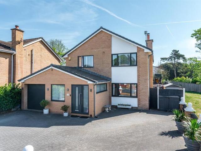 4 bedroom detached house for sale in Edenhurst Drive, Formby, Liverpool, L37