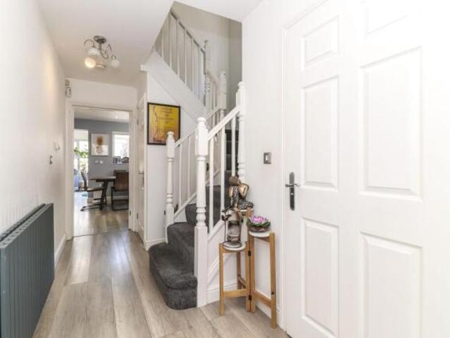 4 bedroom detached house for sale in Edson Close, Watford, WD25