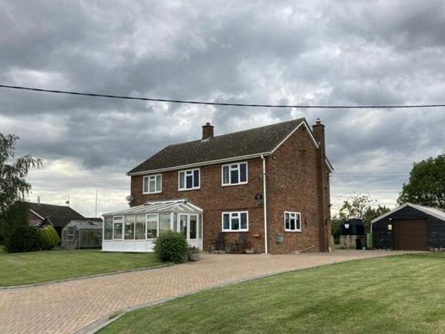 4 Bedroom Detached House For Sale In Eggshell Lane, Cornish Hall End