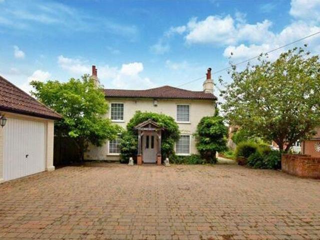 4 Bedroom Detached House For Sale In Eight Ash Green