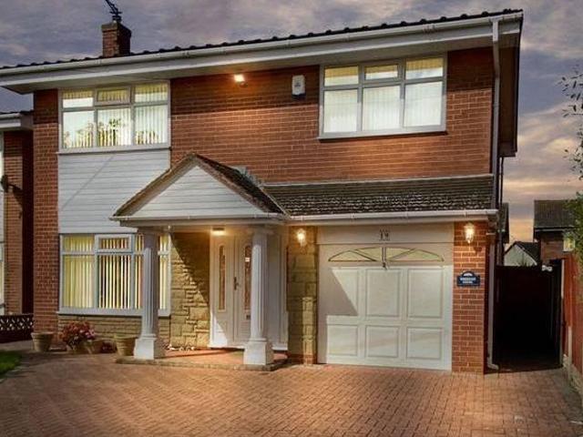 4 bedroom detached house for sale in Elvington Road Hightown Liverpool L38 9AN L38