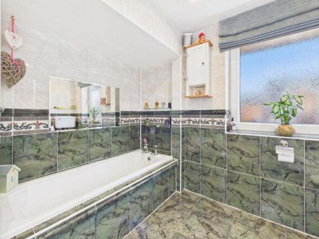 4 bedroom detached house for sale in Elwood Road, Sheffield, South Yorkshire, S17