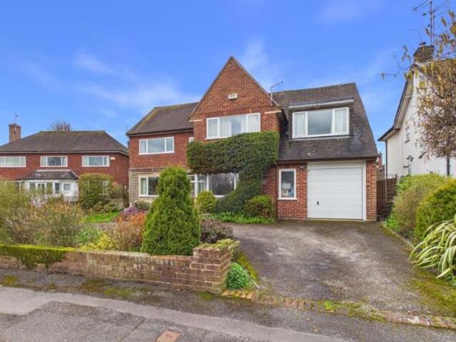 4 bedroom detached house for sale in Elizabeth Crescent, Chester, CH4