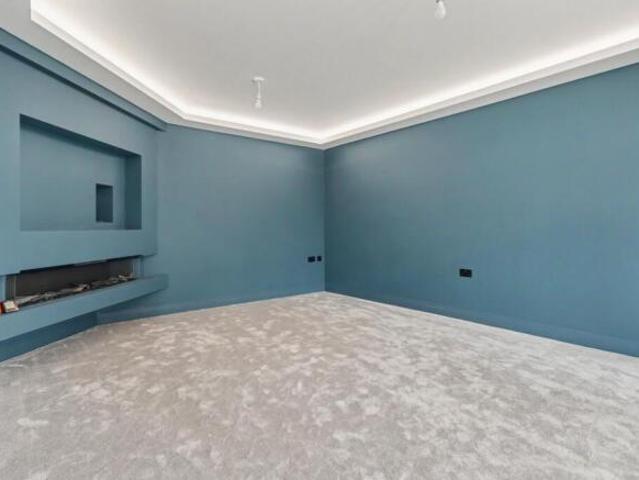 4 bedroom detached house for sale in Elm Grove, Thorpe Bay, SS1