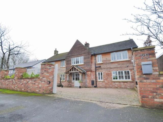 4 bedroom detached house for sale in Elmcroft Lane, Hightown, L38