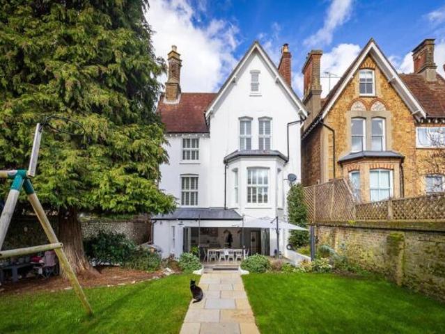 4 bedroom detached house for sale in Epsom Road, Guildford, GU1
