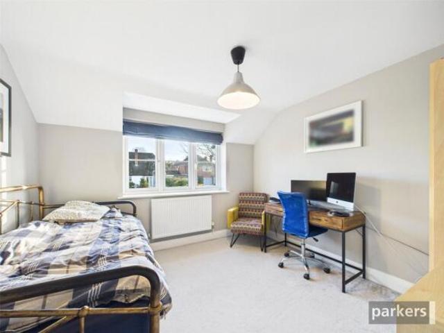 4 bedroom detached house for sale in Erleigh Court Drive, Earley, Reading, Berkshire, RG6