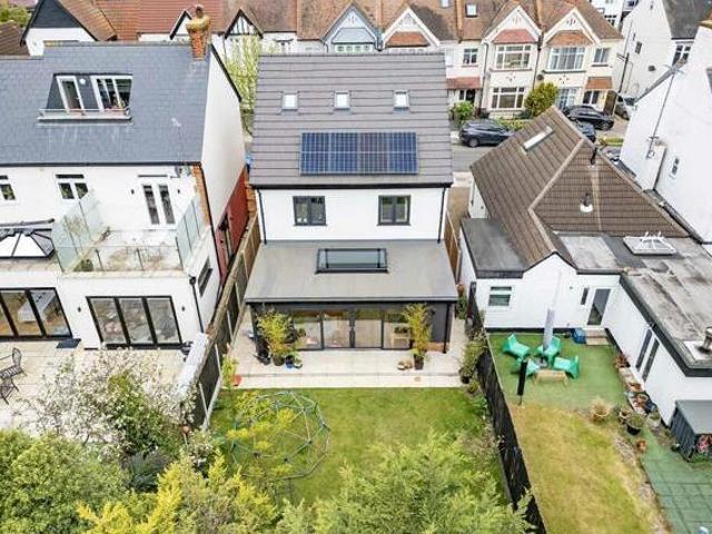 4 Bedroom Detached House For Sale In Essex