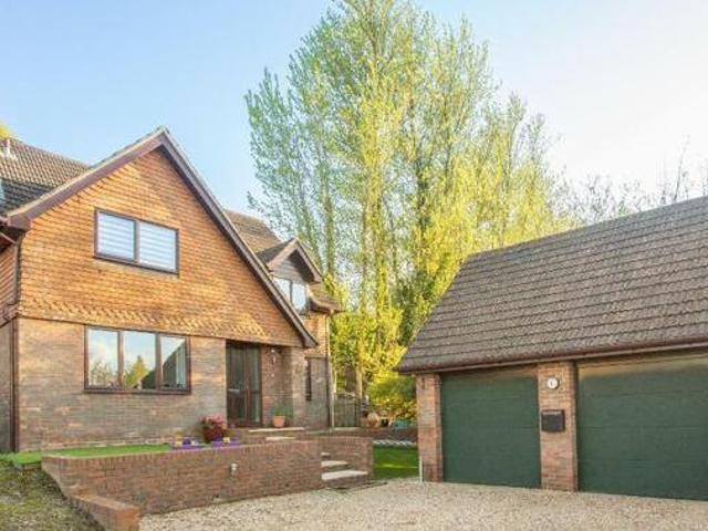 4 Bedroom Detached House For Sale In Etchingham, East Sussex