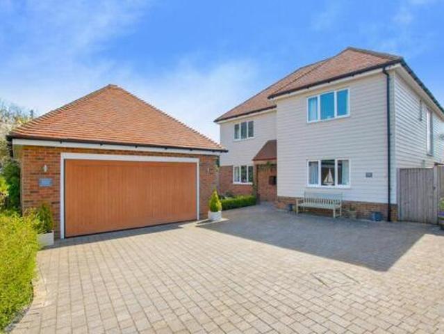 4 Bedroom Detached House For Sale In Etchinghill