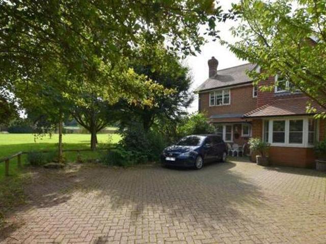 4 Bedroom Detached House For Sale In Etchinghill