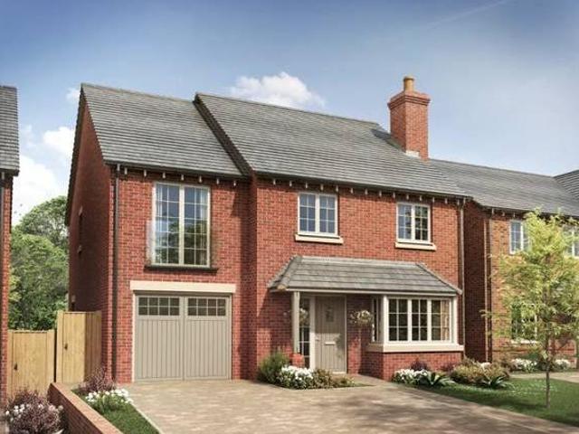 4 bedroom detached house for sale in Evesham Road Welford on Avon CV37 9UE CV37