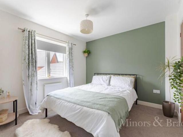 4 bedroom detached house for sale in Everett Close, Sprowston, NR7
