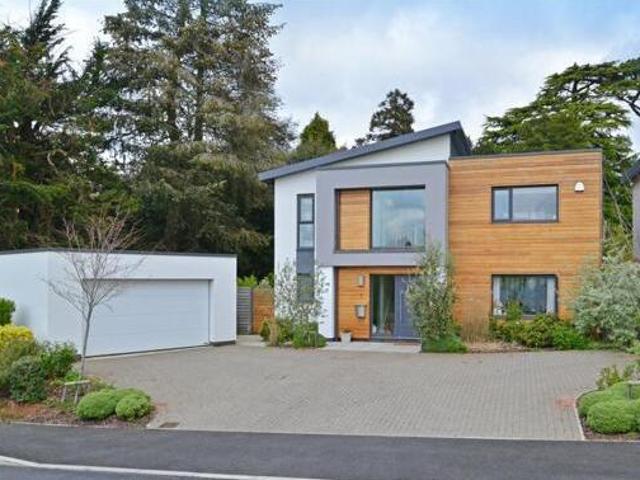 4 Bedroom Detached House For Sale In Exeter, Devon