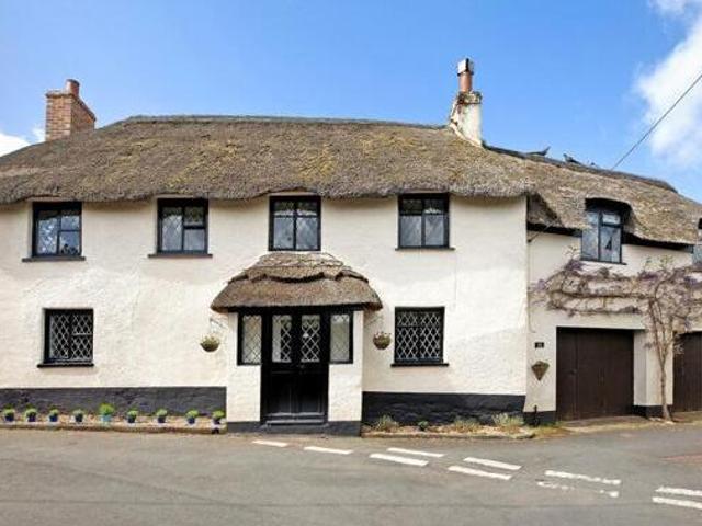 4 Bedroom Detached House For Sale In Exeter, Devon