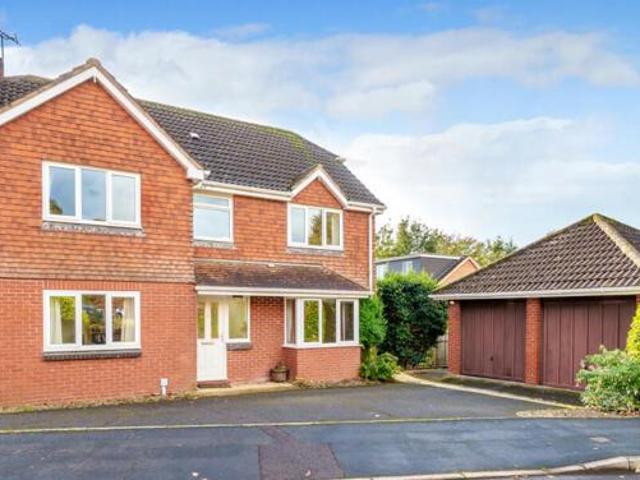 4 Bedroom Detached House For Sale In Exeter