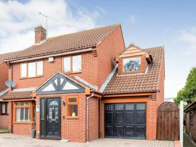 4 Bedroom Detached House For Sale In Exhall