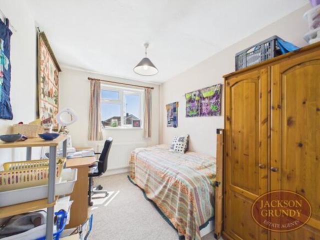 4 bedroom detached house for sale in Exmoor Close, Northampton, NN3 3AU, NN3