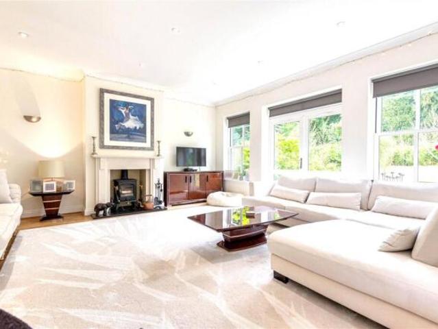 4 bedroom detached house for sale in Fountains Park, Westerham Road, Westerham, Kent, TN16