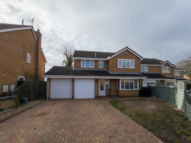 4 bedroom detached house for sale in Fountains Place EYE Peterborough PE6