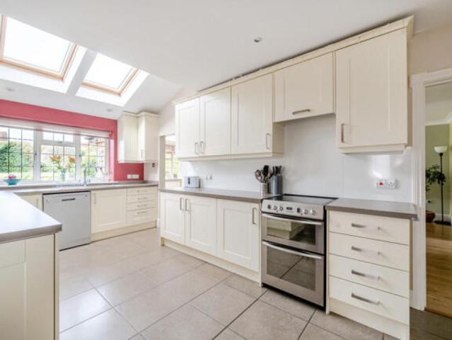 5 bedroom detached house for sale in Fox Lane, Oakley, Basingstoke, Hampshire, RG23