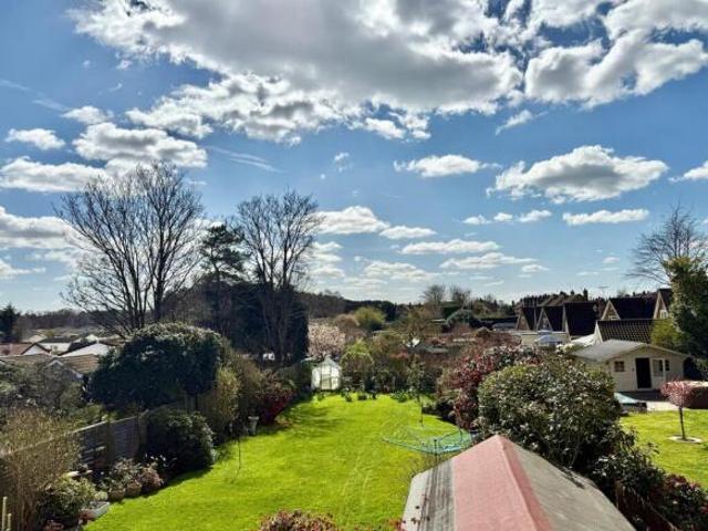 4 bedroom detached house for sale in Foxhall Road, Ipswich, IP4