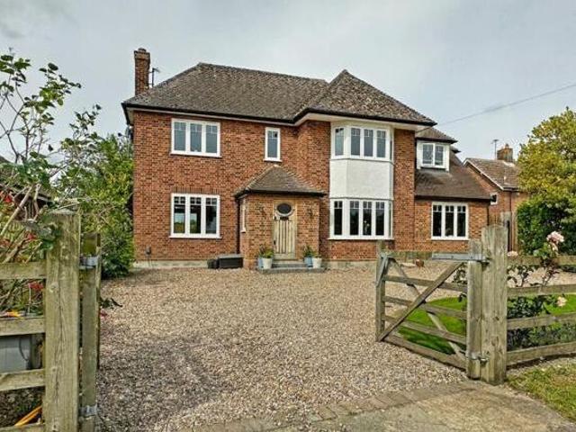 4 Bedroom Detached House For Sale In Foxton, Cambridgeshire