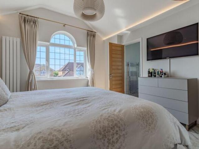 4 bedroom detached house for sale in Forest House Lane, Leicester Forest East, LE3