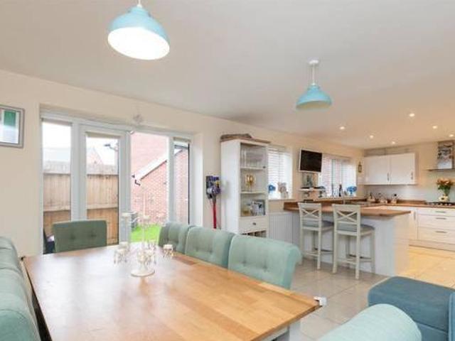 4 bedroom detached house for sale in Forsythia Way Leamington Spa CV31