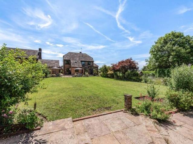 4 bedroom detached house for sale in Fairfax Close, Winchester, SO22