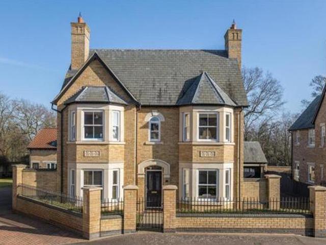 4 Bedroom Detached House For Sale In Fairfield, Hitchin