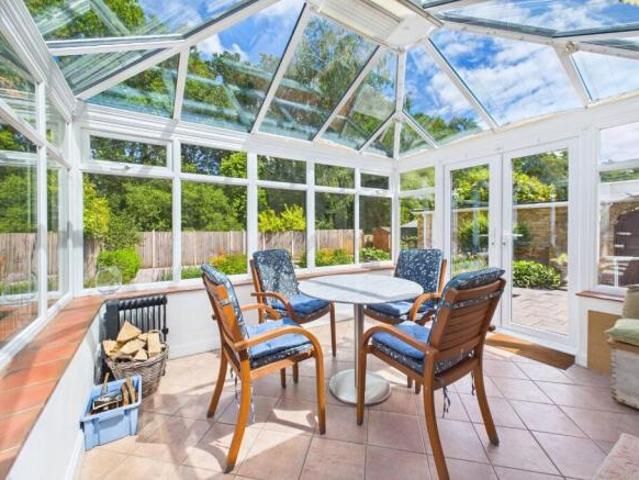 4 bedroom detached house for sale in Fairview Drive, Broadstone, Dorset, BH18