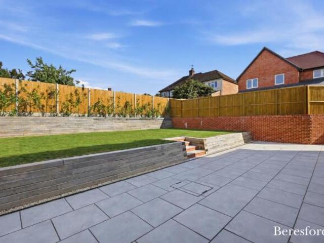 4 bedroom detached house for sale in Fallow Court, Mascalls Lane, Brentwood, CM14