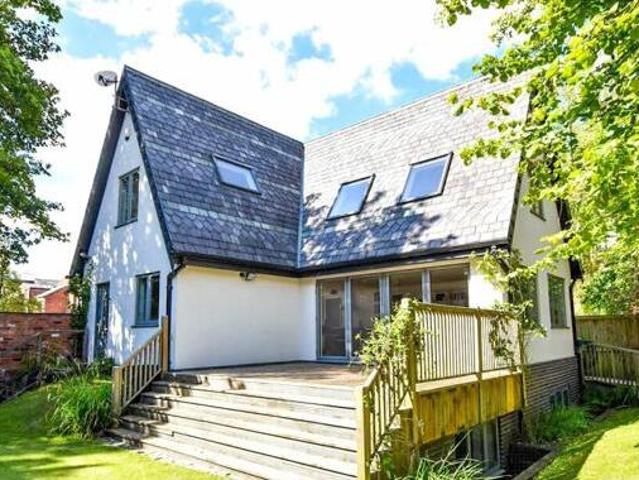 4 Bedroom Detached House For Sale In Fallowfield, Manchester