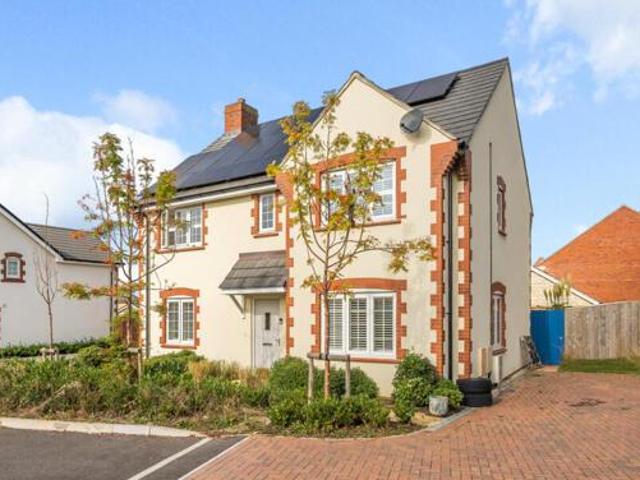 4 Bedroom Detached House For Sale In Faringdon, Oxfordshire