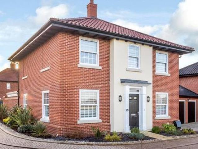 4 bedroom detached house for sale in Farman Way Blofield Norwich NR13 NR13