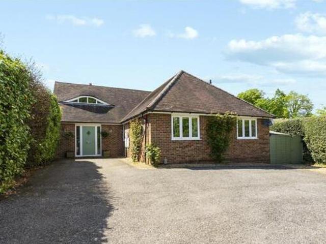 4 Bedroom Detached House For Sale In Farnborough