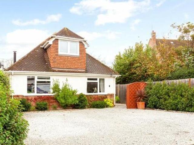 4 Bedroom Detached House For Sale In Farnham