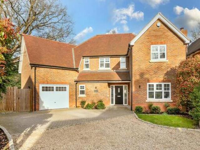 4 Bedroom Detached House For Sale In Farnham Common