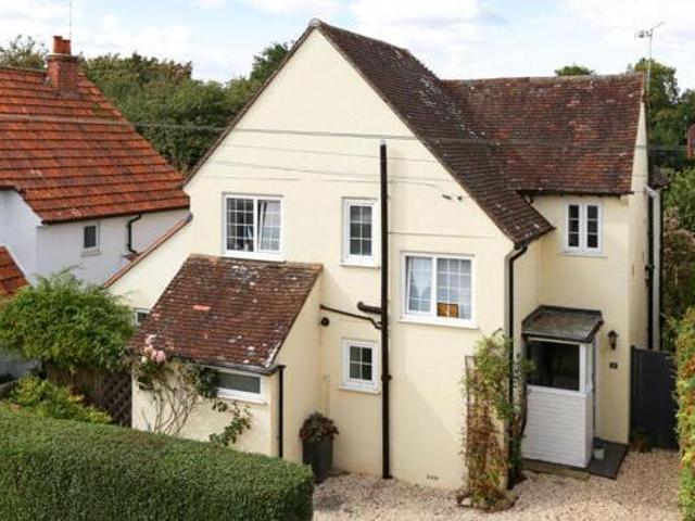4 Bedroom Detached House For Sale In Farnham, Surrey
