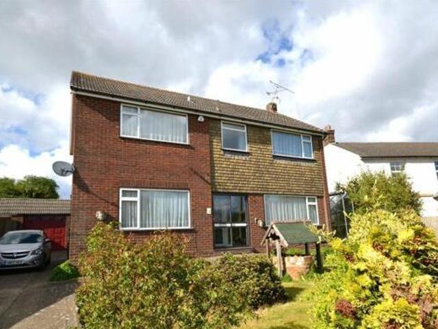 4 Bedroom Detached House For Sale In Farnham, Surrey
